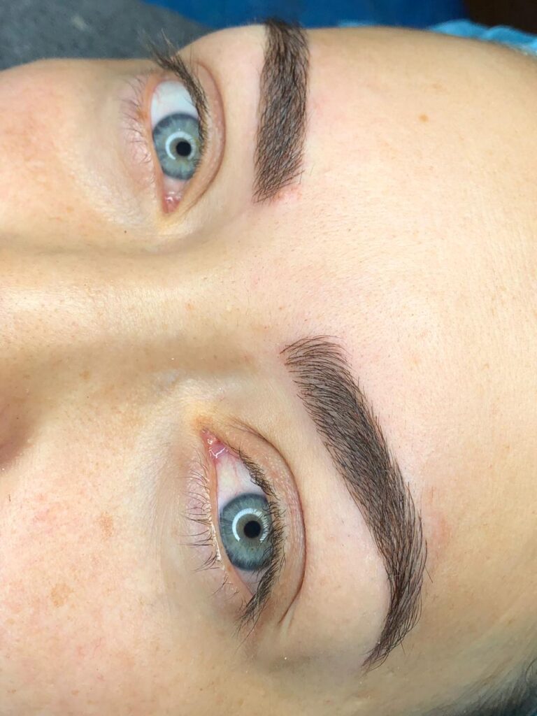 Cejas Pelo a Pelo, Cejas Híbridas, Cejas con Microblading, Microblading